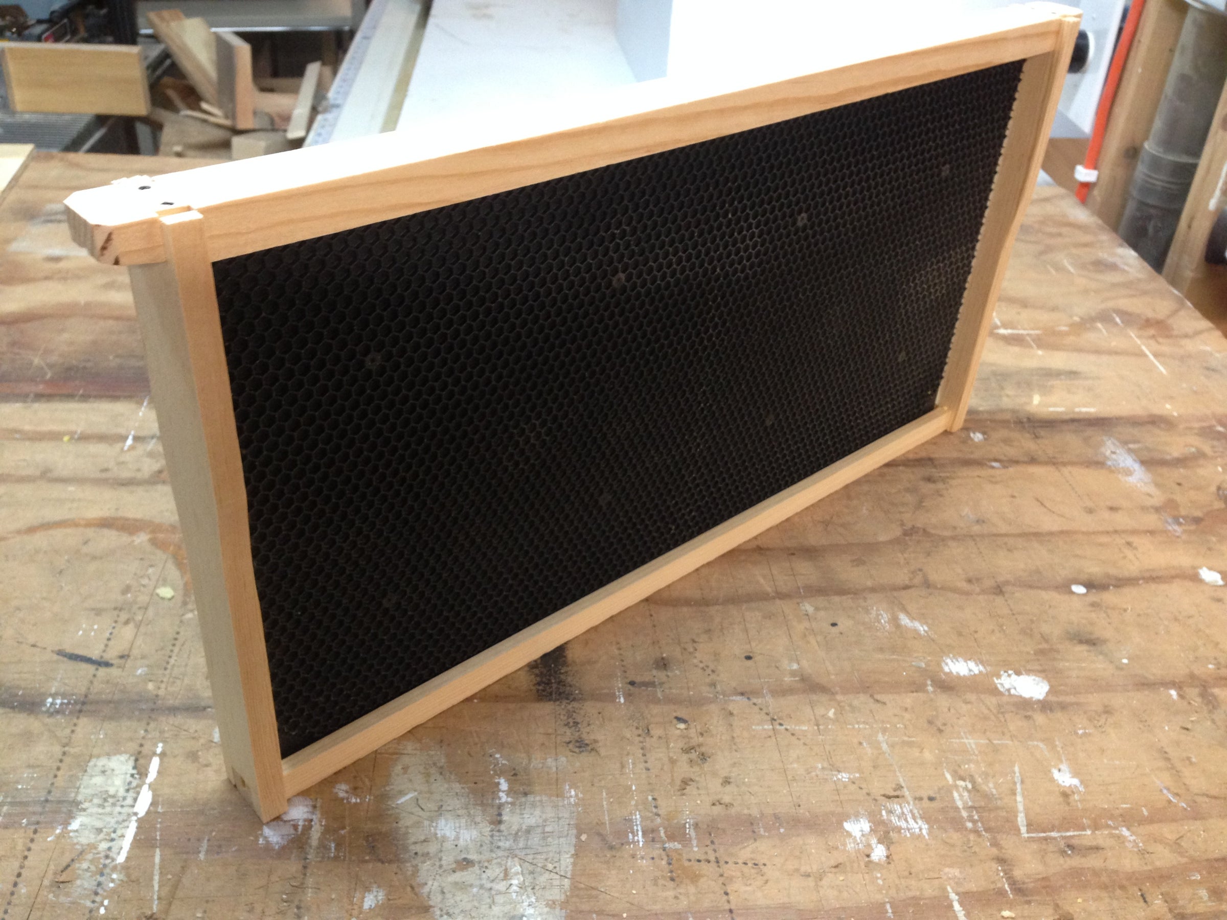 Medium Frames (All Types) | Barker's Beehives & Supplies